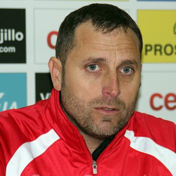 Rueda de prensa de Alejandro Varela (AD Ceuta FC - Conil CF) - Podcast ...