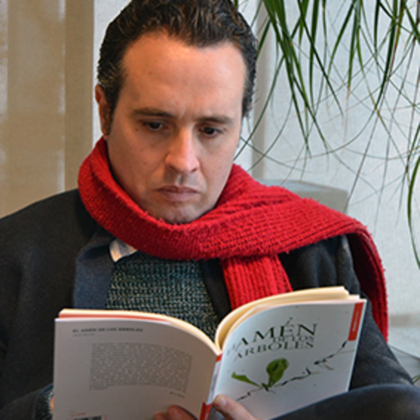 Entrevista al escritor Jesús Montiel, autor del libro 'El amén de los ...