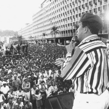 Discurso De Chavez En El 1998 - Chavez Presidente Populista , Asesino y ...