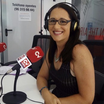 Gabriela Castillo, cantante y compositora de tangos, folklore argentino ...