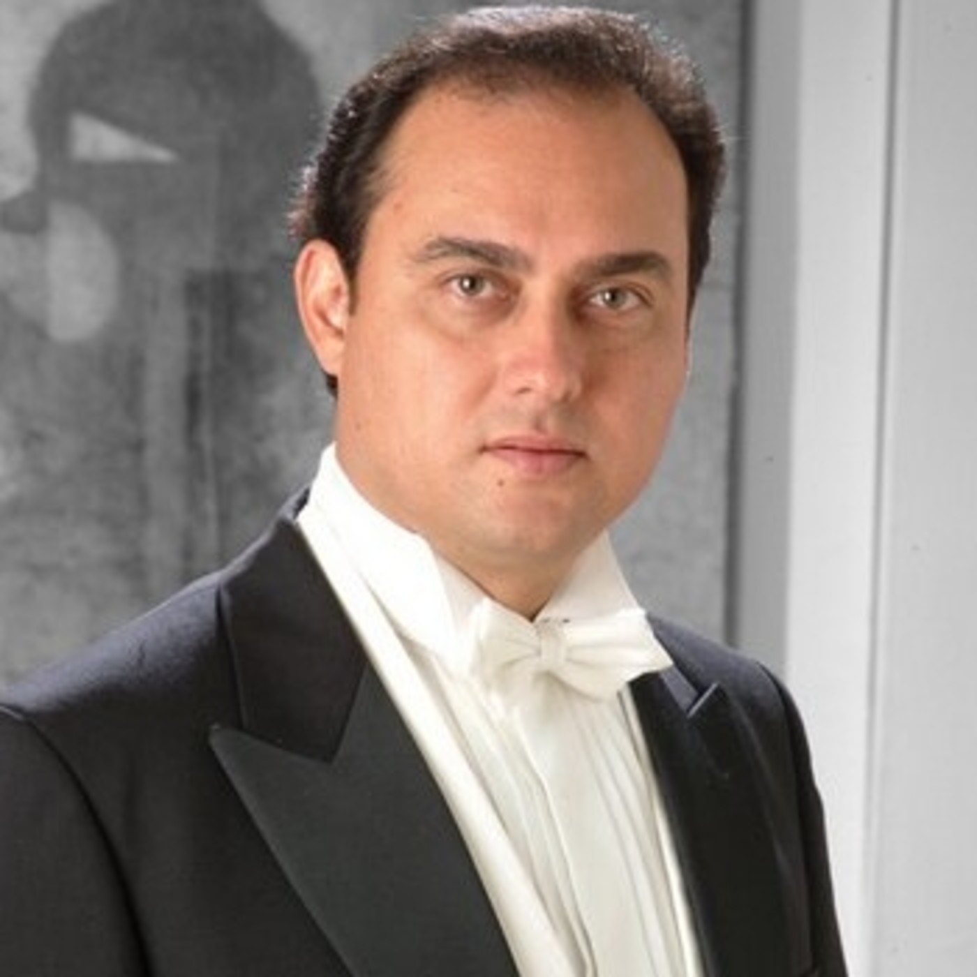 Himnos y Cánticos Cristianos - Tenor Aaron Medrano Dorado (I) - Ágape ...