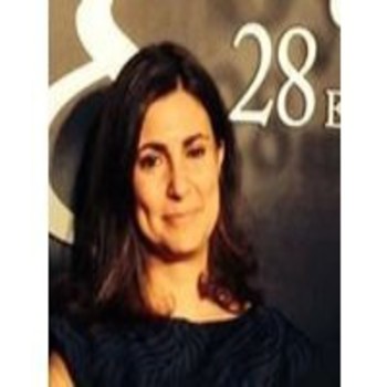 Entrevista a Pilar Pérez Solano, directora del documental 'Maestras de ...