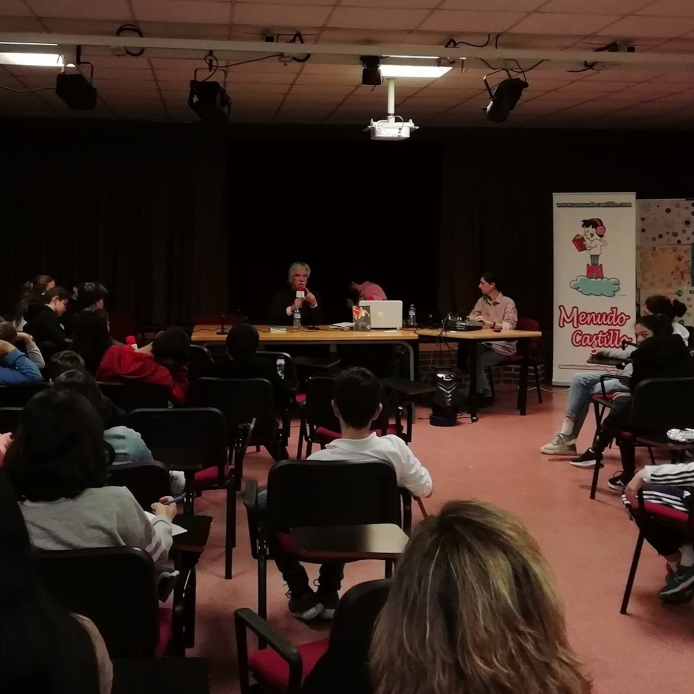 Menudo Castillo 363, en el IES Calatalifa en Menudo Castillo en mp3(08/ ...