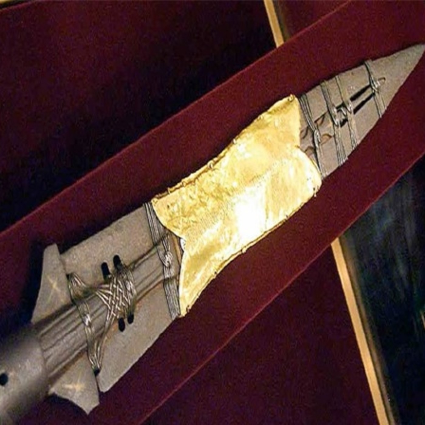 Descubriendo la historia: La Lanza del Destino en Documentales Sonoros ...