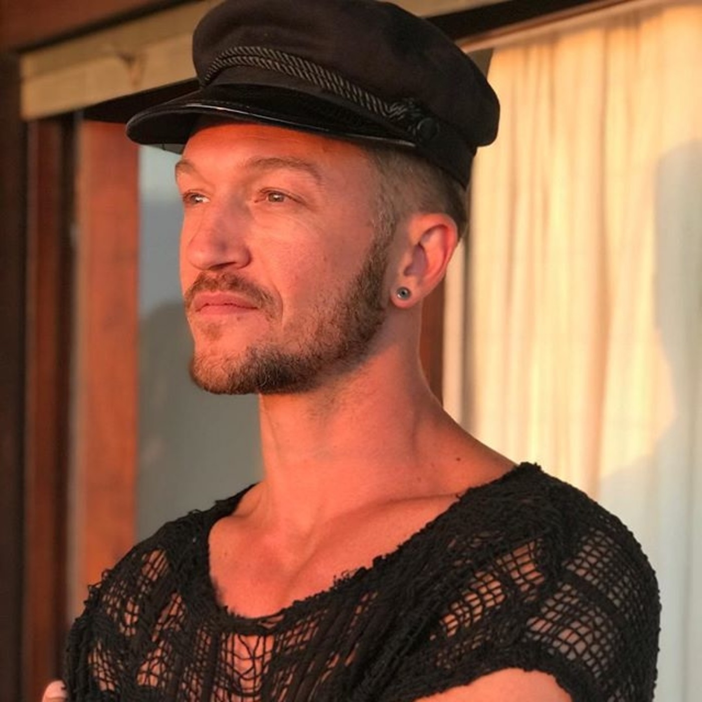 Conrado Moressi - Mahatma en Radio Alcira Gigena en mp3(07/02 a las 22: ...