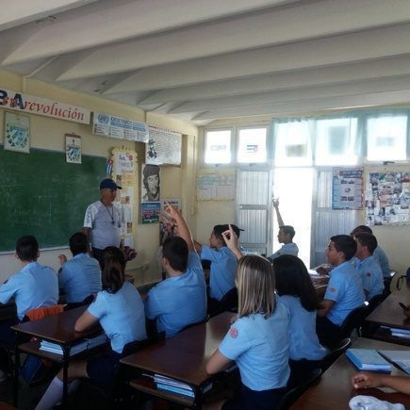 Los estudiantes de duodécimo grado han mantuvieron su preparación para ...