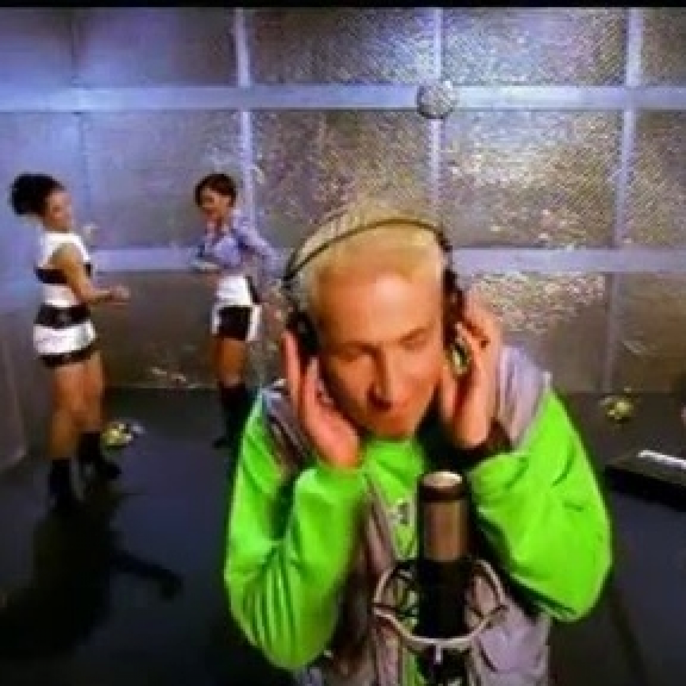 La Oreja de Van Gogh, Bacilos, Natalie Imbruglia Cris Mj, Marea, Dune, Melanie Ribbe, Paco Osuna ...