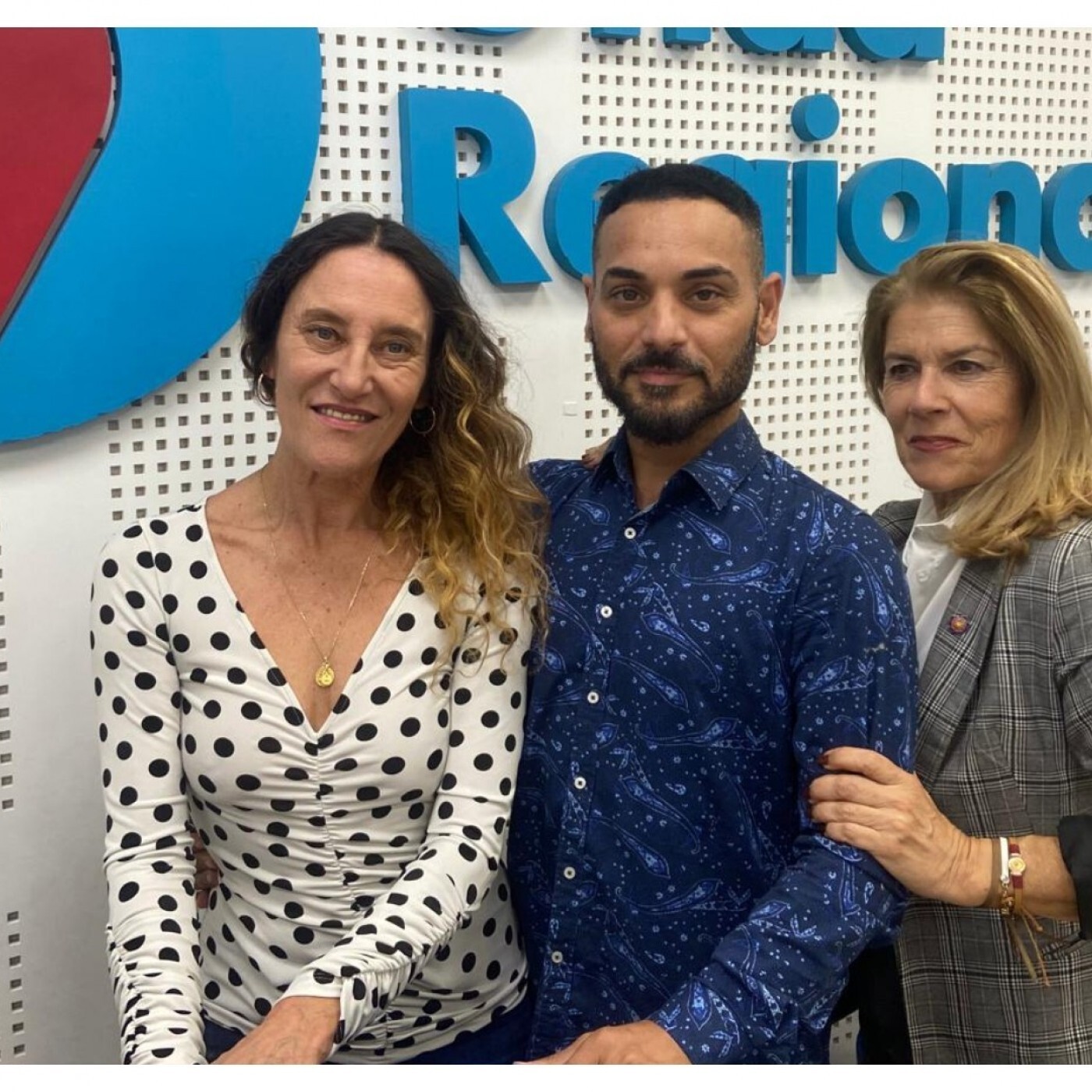 MÚSICAS EN LA MEMORIA T02C123 Un poco de "flamenquito" con Mara Luna es ...